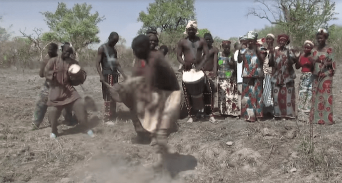 LAS DANZAS DE LOS PUEBLOS MANDÉ (III). MENDIANI, LAMBAN, KASSA Y DJOLE